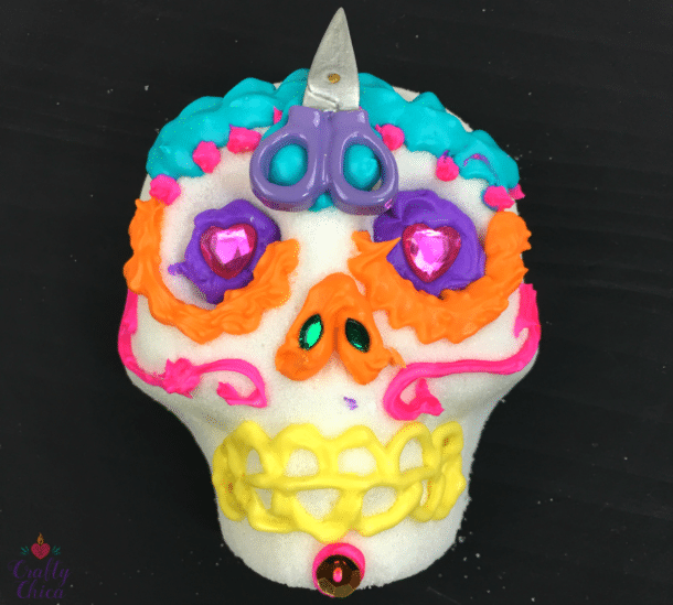 How to make sugar skulls with Icing - Crafty Chica