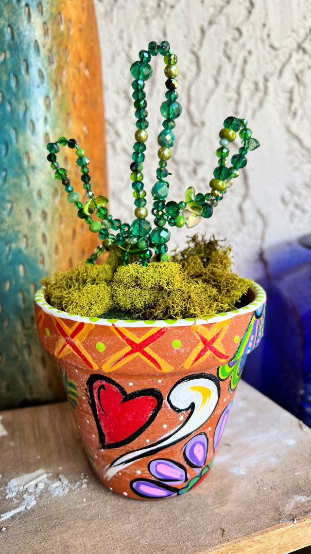 Here's how to make a beaded plant! - Crafty Chica
