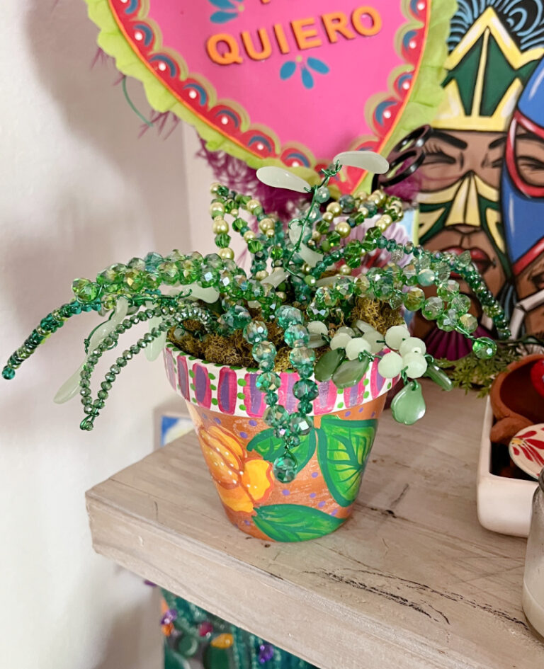 Here's how to make a beaded plant! - Crafty Chica