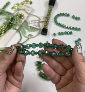 Here's how to make a beaded plant! - Crafty Chica