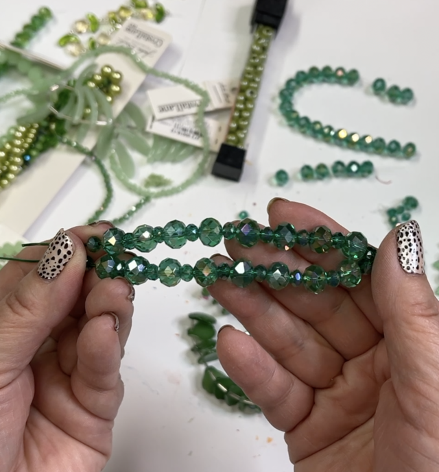 Here's how to make a beaded plant! - Crafty Chica