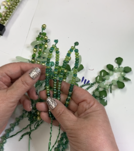 Here's how to make a beaded plant! - Crafty Chica